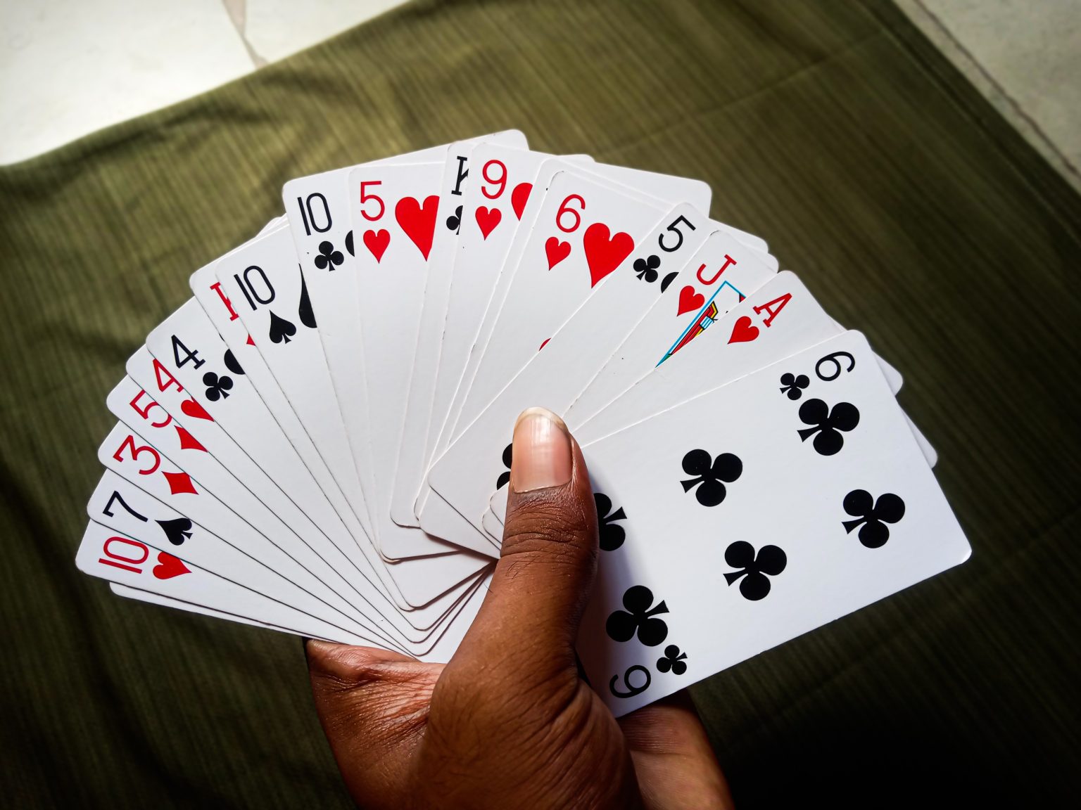 How to Play Rummy 500- Rules, Game Play and Strategies