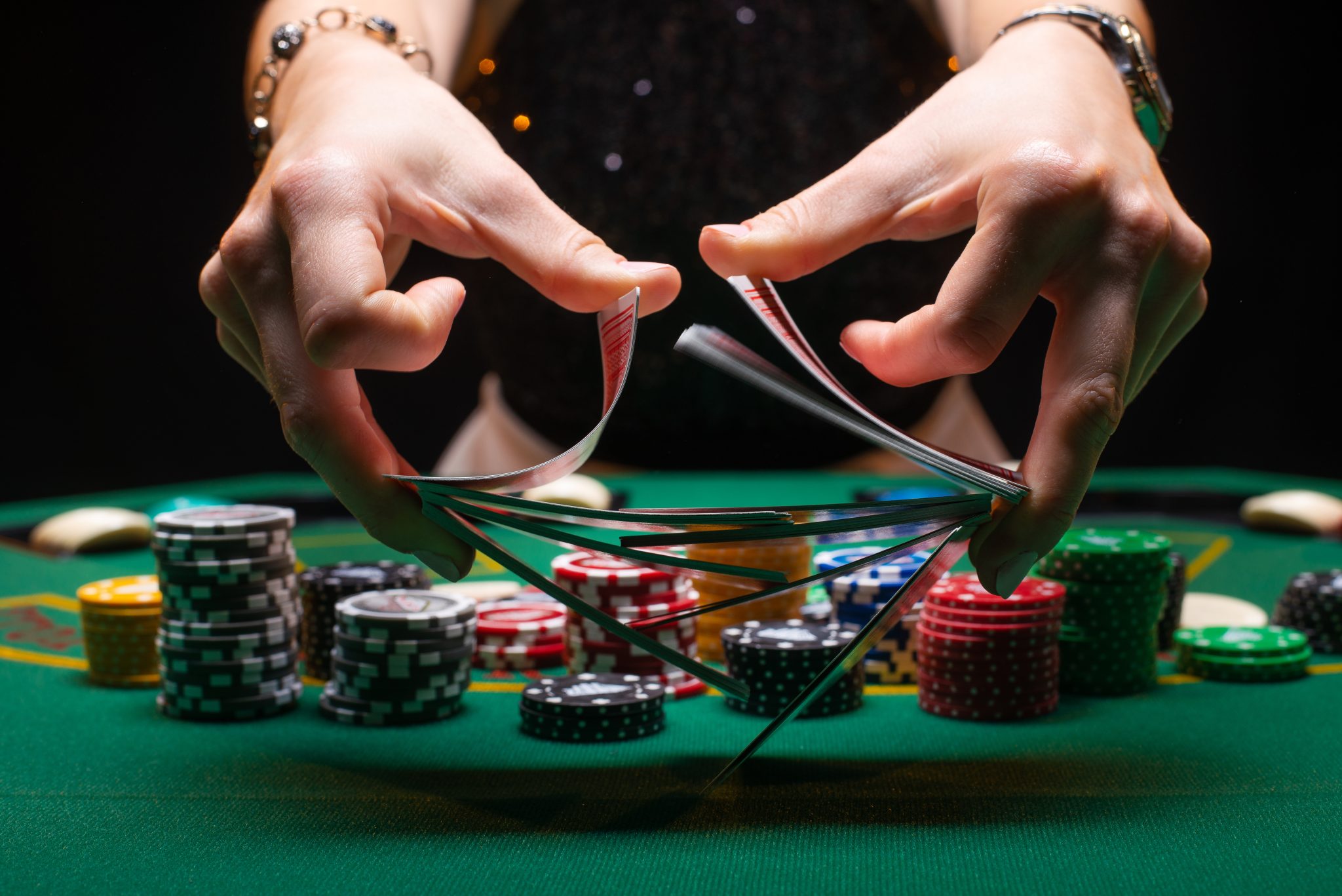 Understand the Key Differences Between Poker vs Blackjack