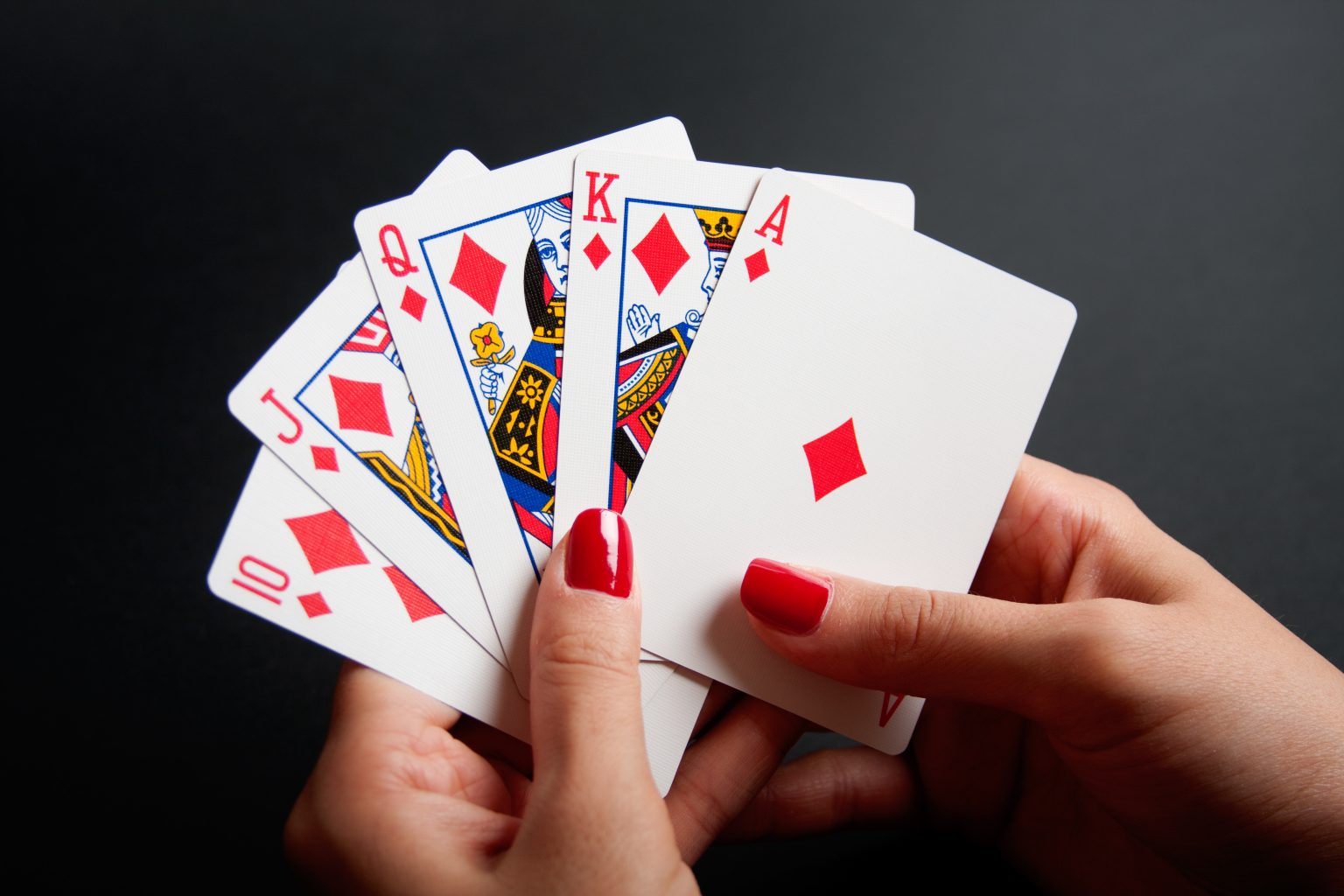 How to Play Canasta : A Simple Guide for Beginners
