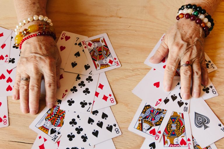 Top 22 Single Player Card Games to Play By Yourself