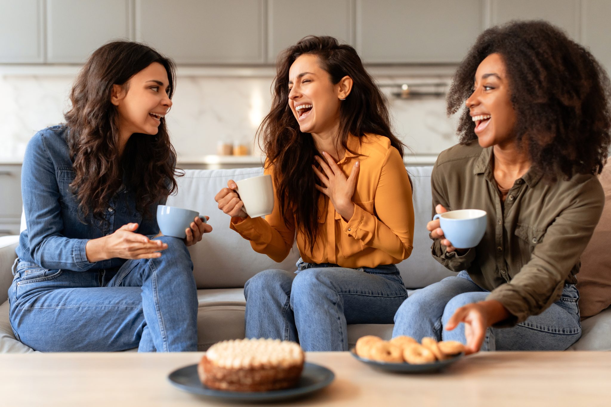 40 Engaging Ice Breaker Games to Energize Your Team Meetings